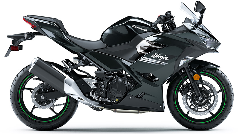 Ninja 400 : Metallic Carbon Gray / Metallic Flat Spark Black (2022)